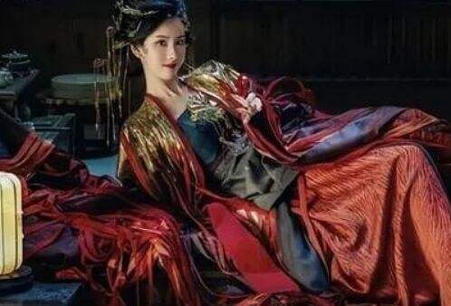 《永夜星河》亮点解析：女主甜美，剧情新颖，配角强大，真的太太太好看_特玩娱乐站yule.te5.cn