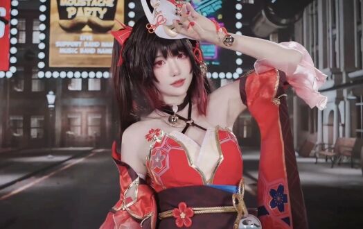 《崩铁》花火COS：游戏人间，玩世不恭，高颜值超还原，太可爱了_特玩娱乐站yule.te5.cn