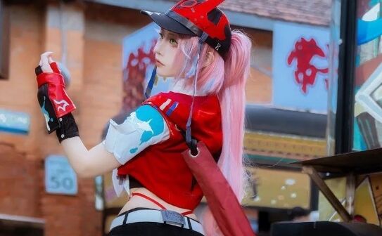 《崩铁》乱破超还原COS：身材气质绝佳，颜值与魅力并存，大岚神在上_特玩娱乐站yule.te5.cn